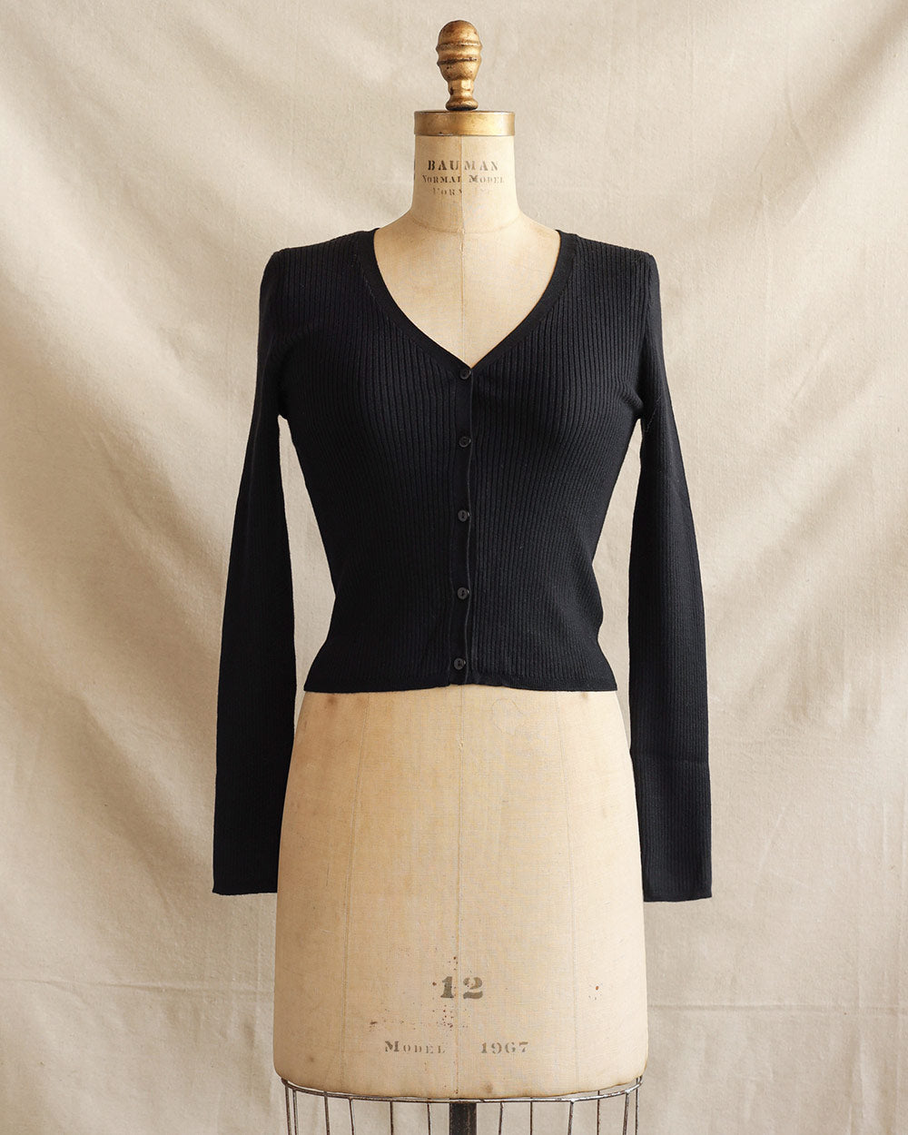 Cozy and Feminine Sweaters & Cardigans / Sweaters & Knits – Adored Vintage