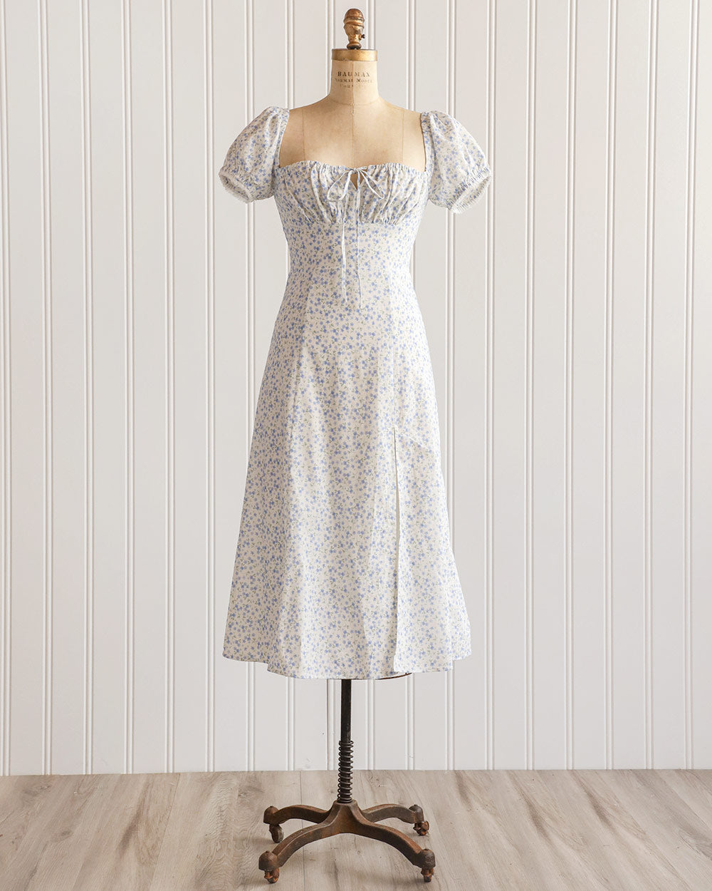 Vintage Inspired Dresses / Romantic Feminine Dresses / Floral Dresses ...