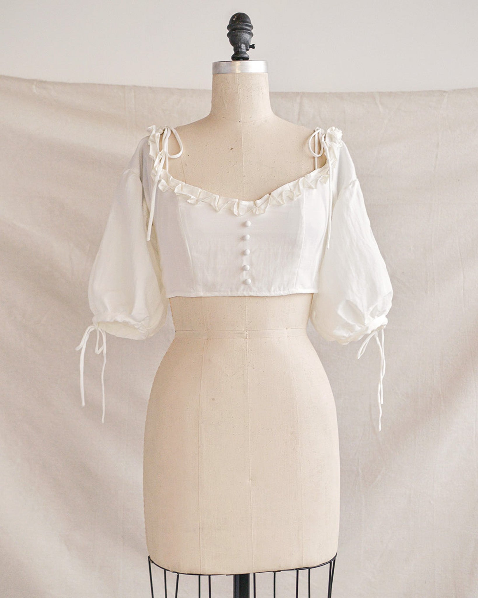 Modern Vintage Inspired Clothing For Romantic Women / Adored Vintage