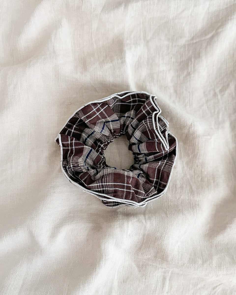 Old Mill Plaid Scrunchie – Adored Vintage