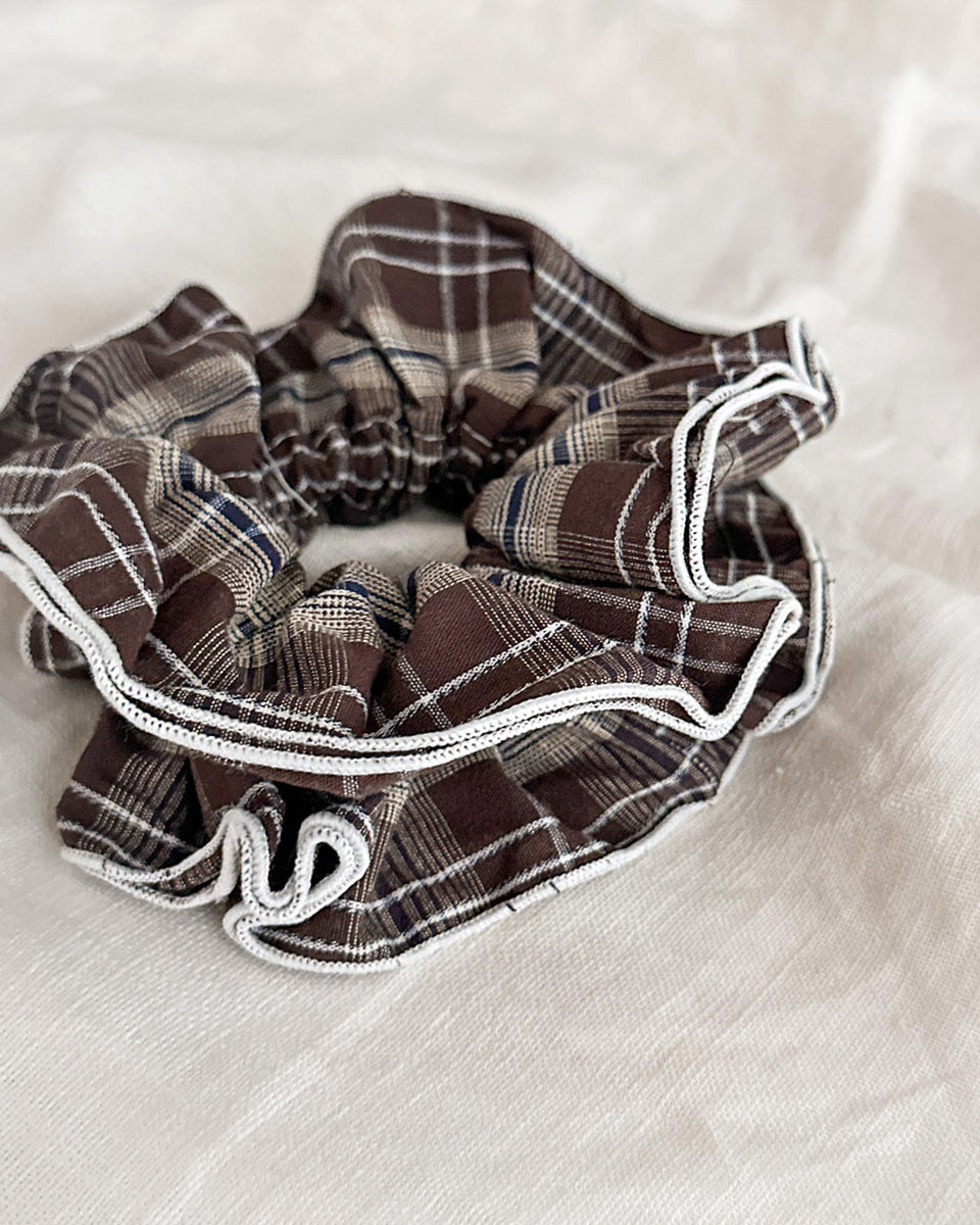 Old Mill Plaid Scrunchie – Adored Vintage